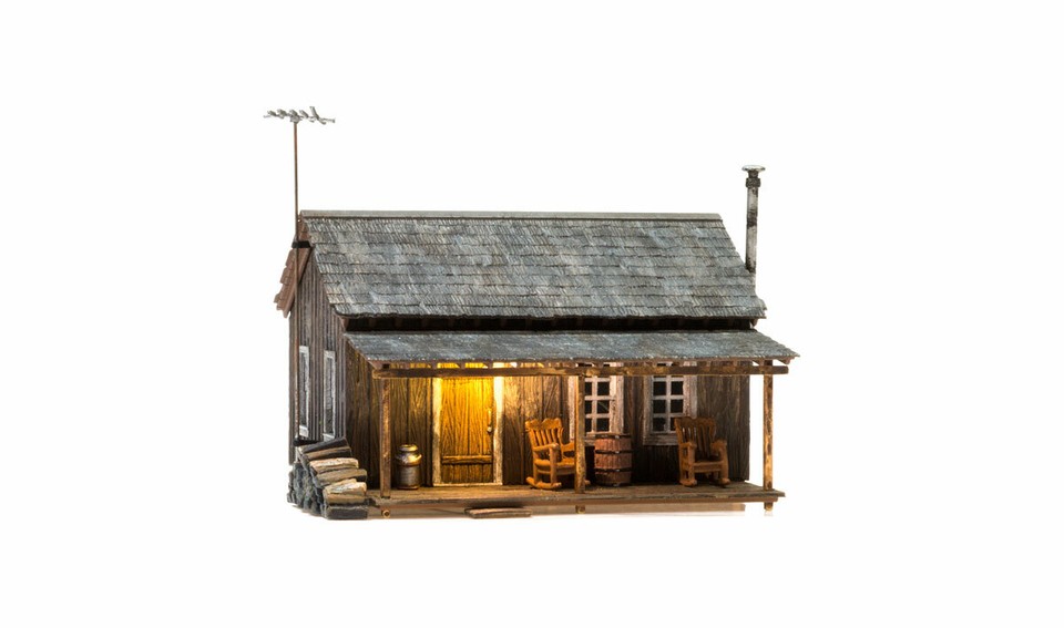 Woodland Scenics ~ N Scale ~ Built & Ready ~ Rustic Cabin ~ Lighted ...
