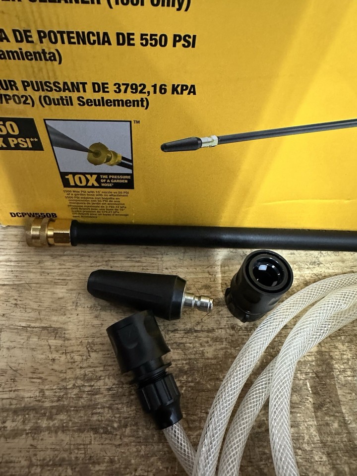 DEWALT 20V MAX 550 PSI Cold Water Pressure Washer (Tool only) (DCPW550B ...