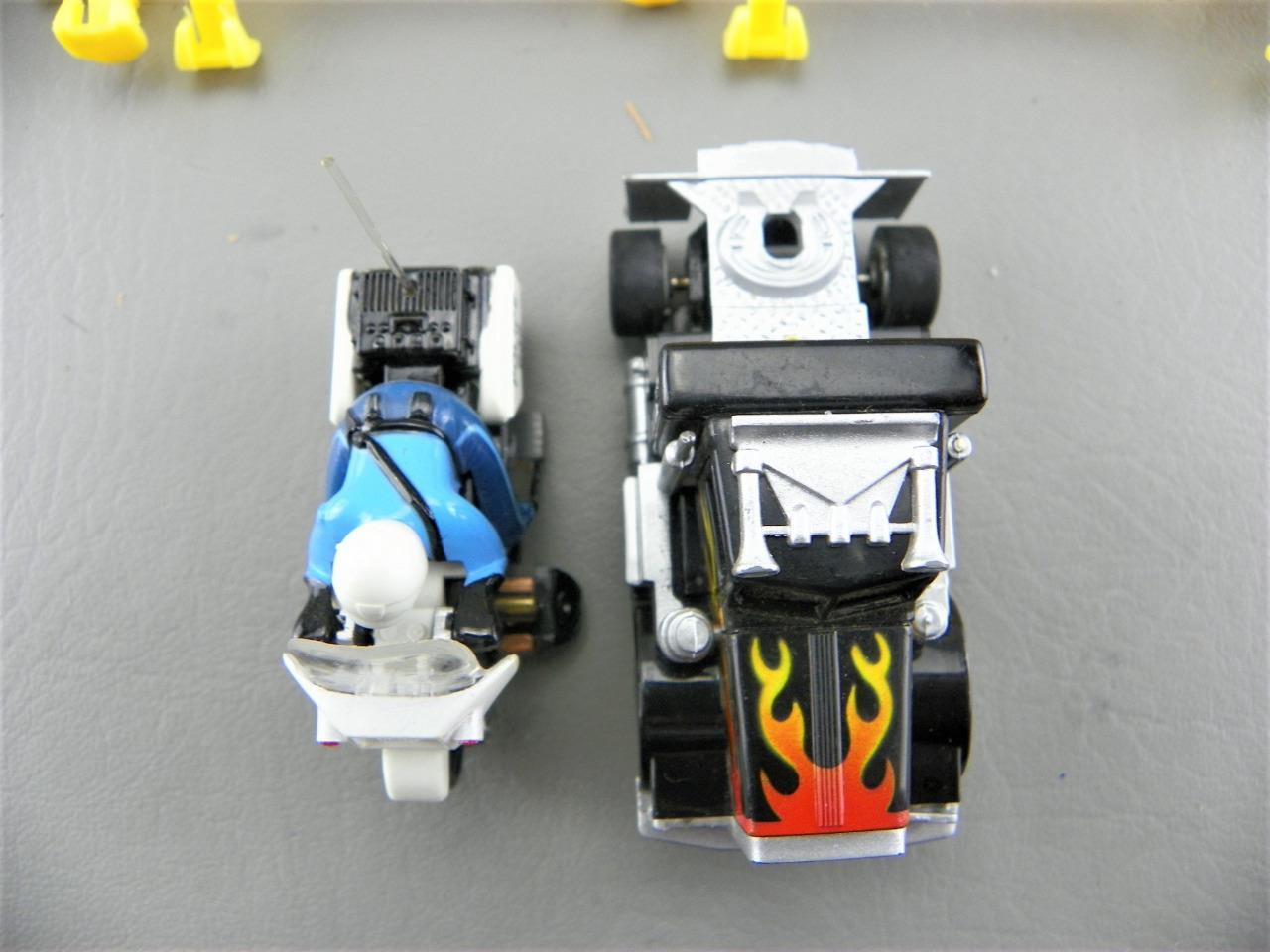 TYCO 1982 HO Scale BIG RIG CHASE Slot Car Semi & Motorcycle Race Set ...