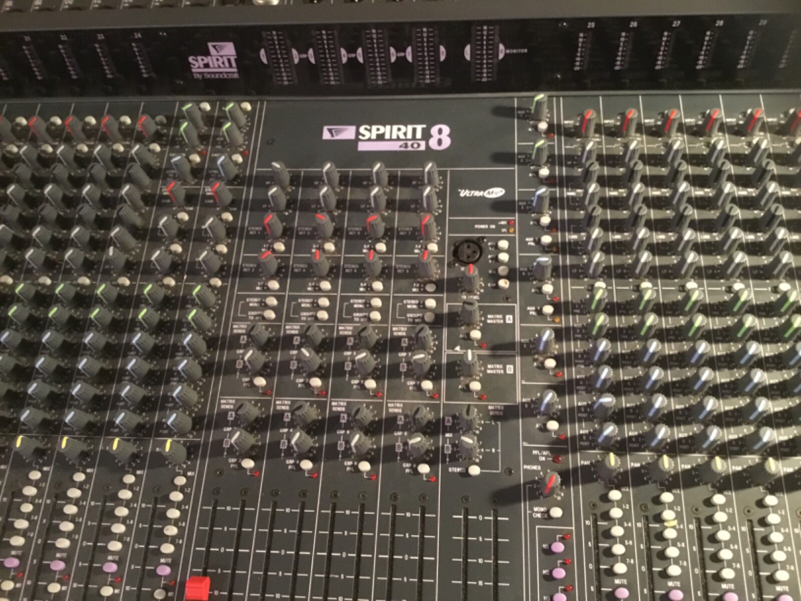 soundcraft spirit 8 40 channel pro mixing console with meter bar nice ...