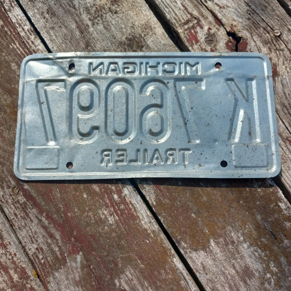 1997 Michigan TRAILER License Plate - "K 76097" (white on blue) NOV 97 ...