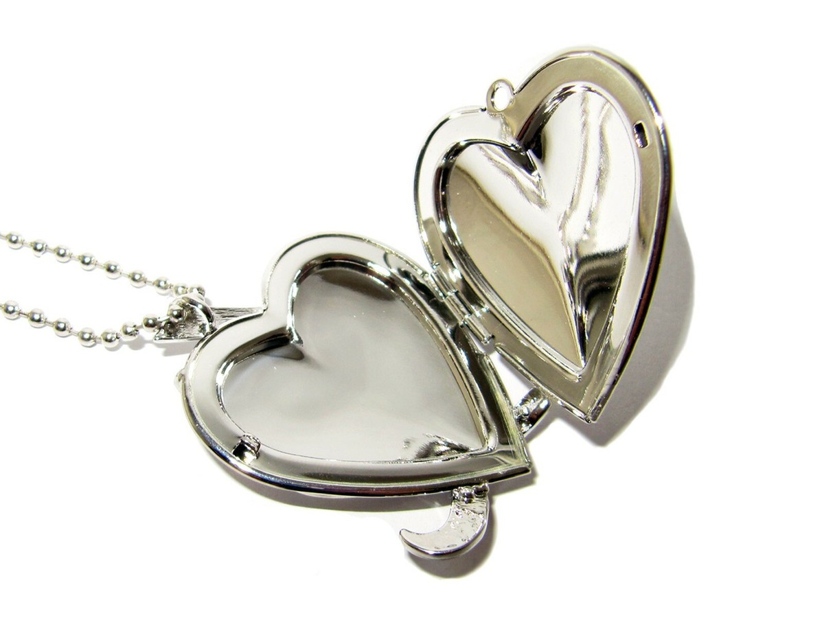 Open Heart Locket Drawing