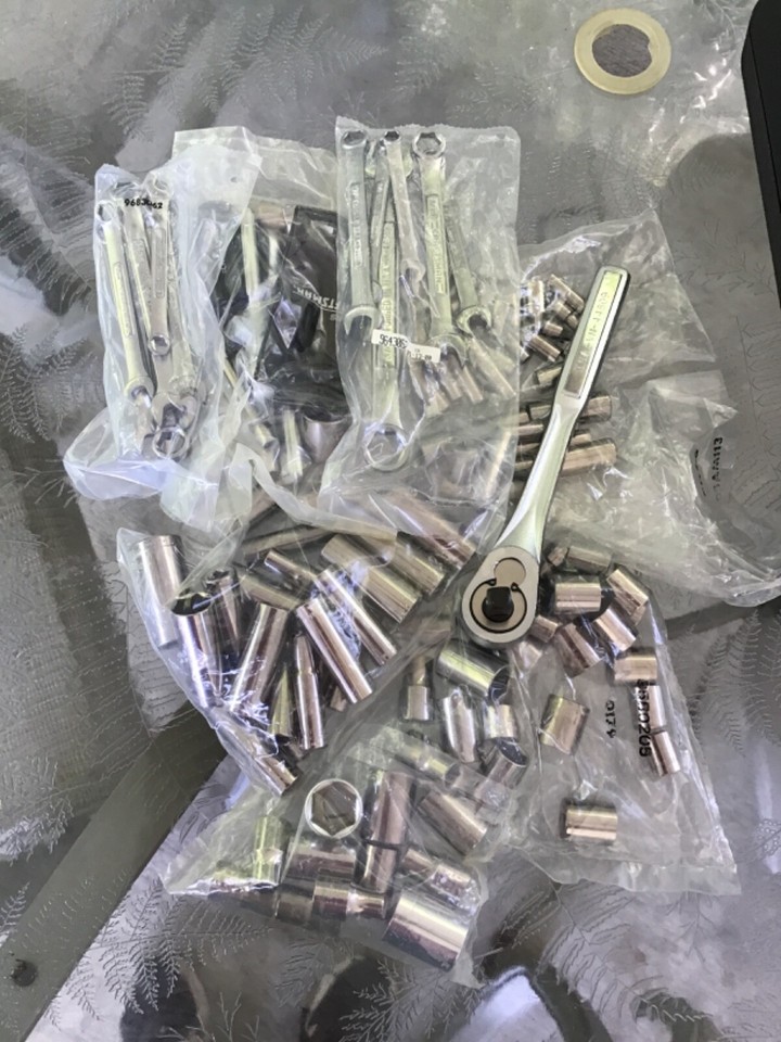 N.O.S NEW Craftsman 144pc tool set USA Metric and SAE Sockets ...