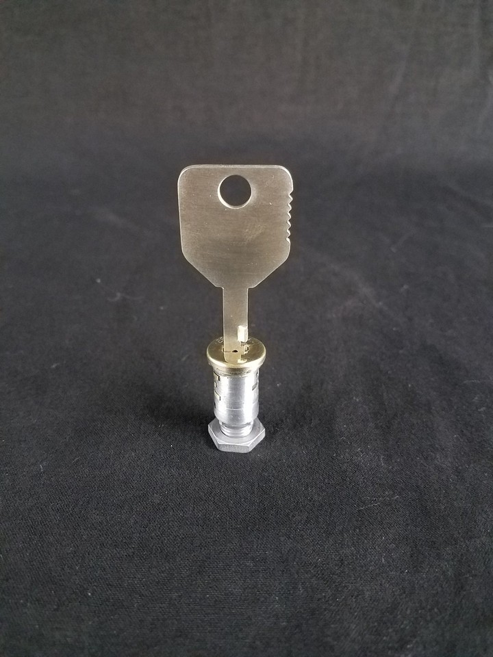 "READ" DUNCAN PARKING METER VAULT DOOR "LOCK CYLINDER WITH RESTRICTED ...