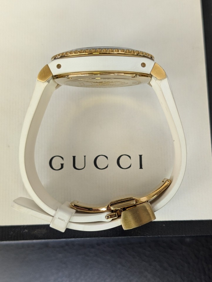 Gucci Dive Quartz 40mm Watch YA136322 with Box! | eBay