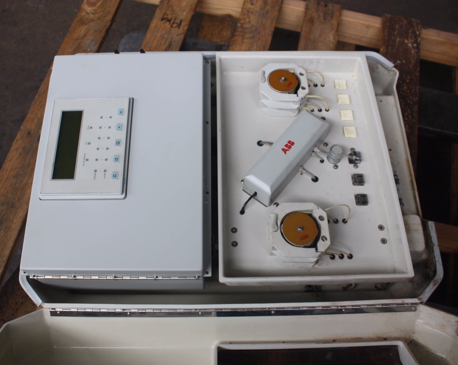 ABB Silica 8241 Monitor ANALYZER | eBay Australia