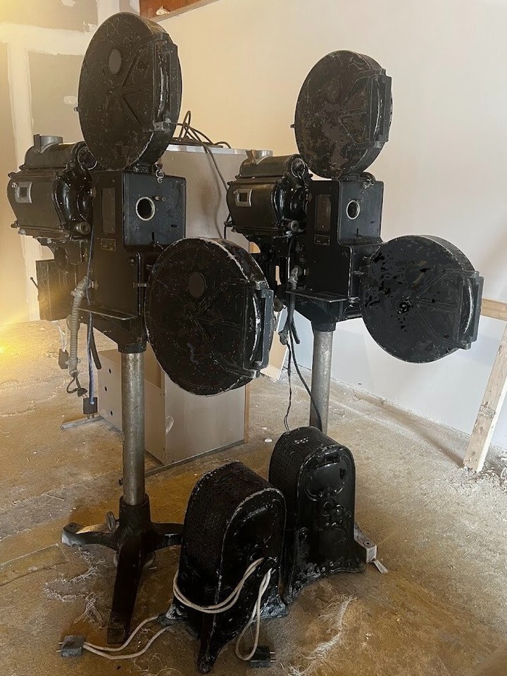 Rare Vintage Holmes 35mm Carbon Arc portable Sound Film Projector from ...