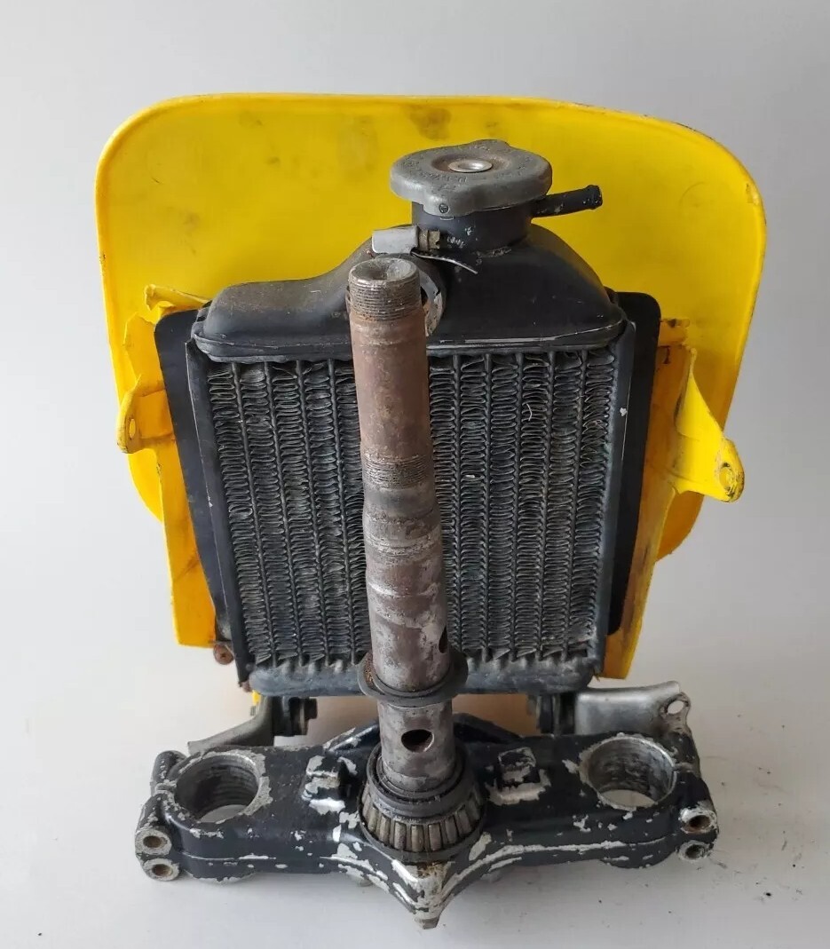 1982 Yamaha YZ125 Front Number Plate Radiator YZ 125 Rad Triple Tree ...