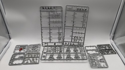 Warhammer 40k - 6x NOS Space Ork Orc Boyz On Sprue, 3 Assembled, Extra ...