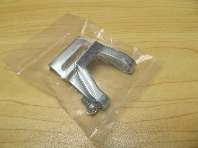 NEW BOSCH Belt hook/clip for 18V cordless tools drills/impact drivers ...