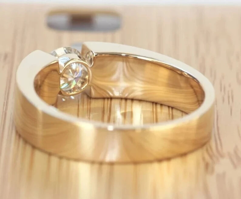 DGLA Certified Men's Birthday Ring 14k Yellow Gold 1.50CT Round Natural ...