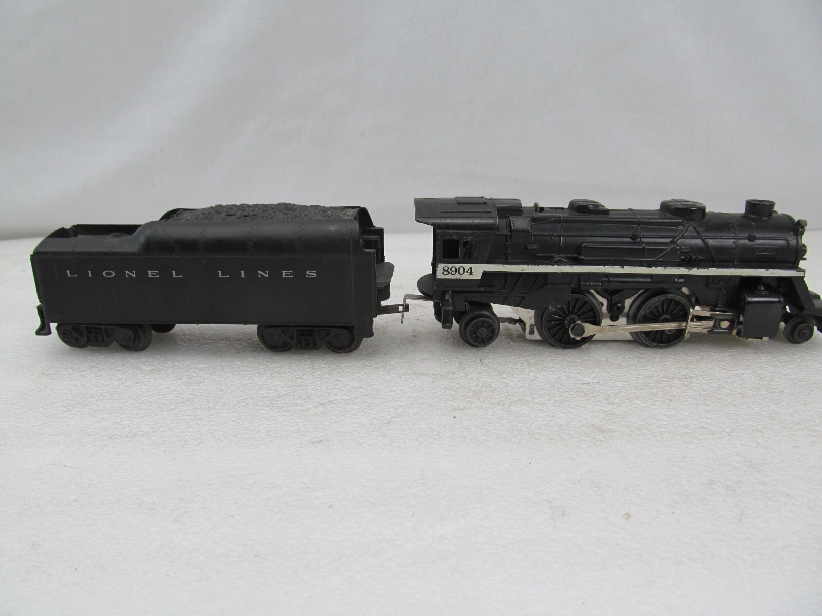 Lionel Trains 8904 2-4-2 Steam Locomotive Engine & LL Tender Tested ...