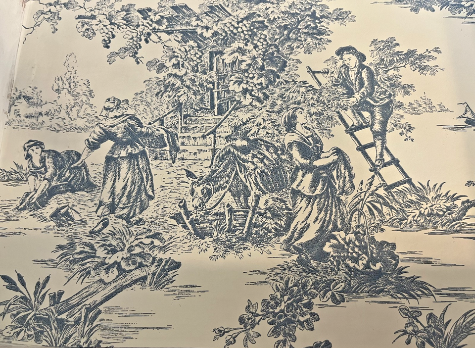 Wooden Tray with BLUE and WHITE TOILE 12 by 16 inches and Keyhole ...