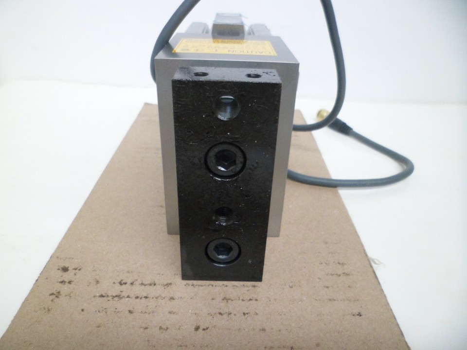 TAIYO PARKER HSLP-50-025-YF2-05YB22900 LOCATE PIN DUAL ROD GUIDED SLIDE ...