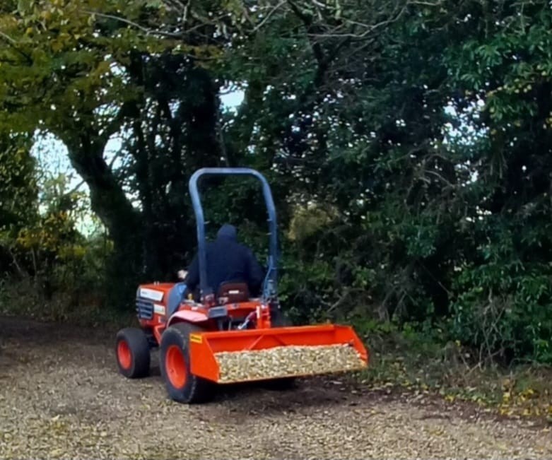 Kubota B2400 With Lewis Backhoe And Link Box | eBay UK