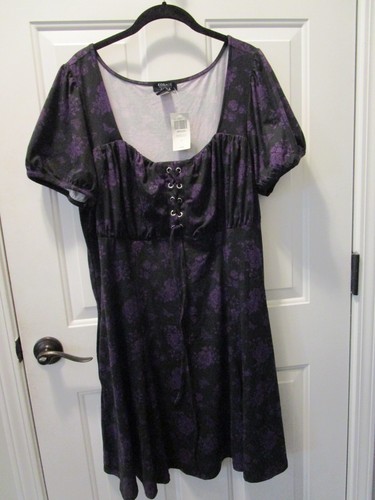 HOT TOPIC COSMIC AURA BLACK/PURPLE ROSE LACE-UP BABYDOLL DRESS PLUS ...