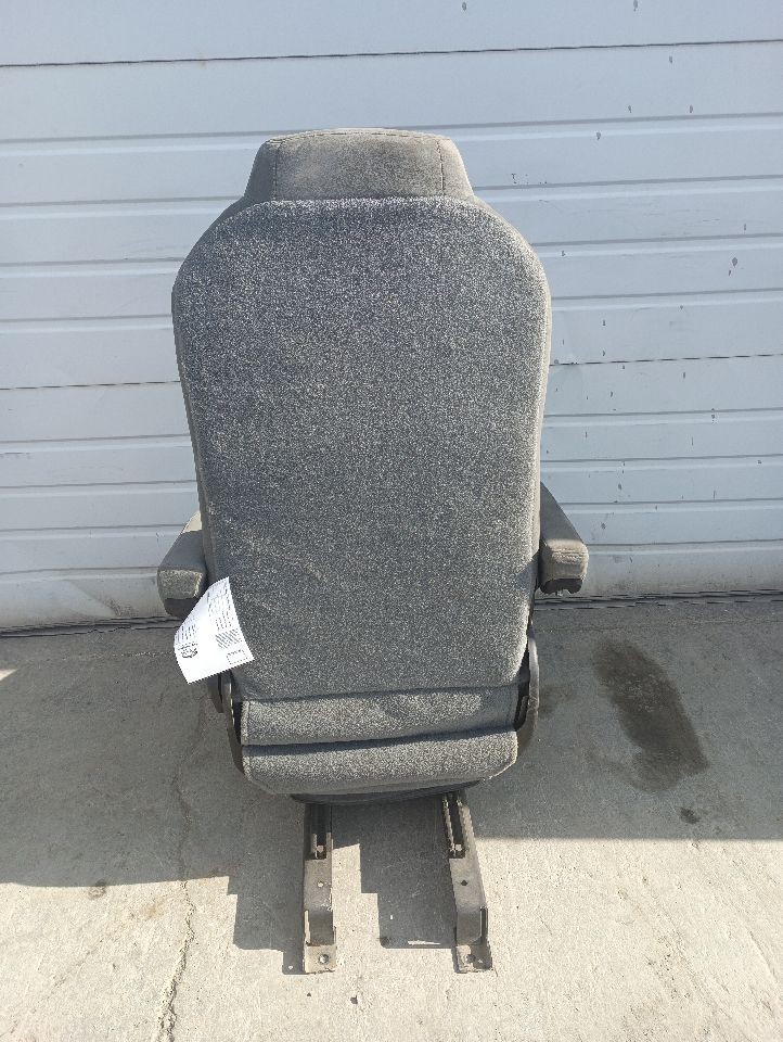 2019 Kenworth T680 Left Driver Front Seat Grey Cloth (12111660 | eBay