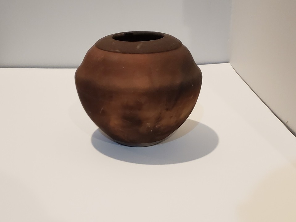 Western Raku Studio Pottery Vessel. Matte finish, Minimalist Design ...