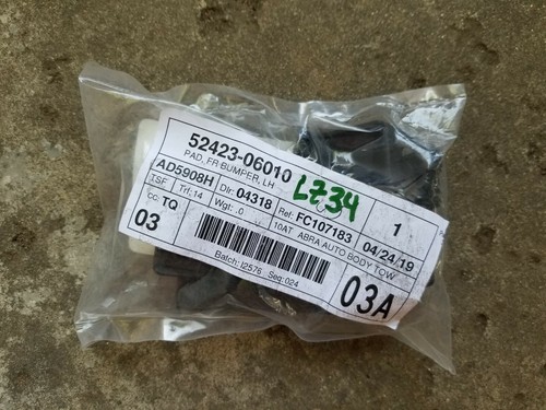 18 19 20 TOYOTA CAMRY LEFT LOWER GRILL PAD FRONT BUMPER OEM NEW 52423 ...