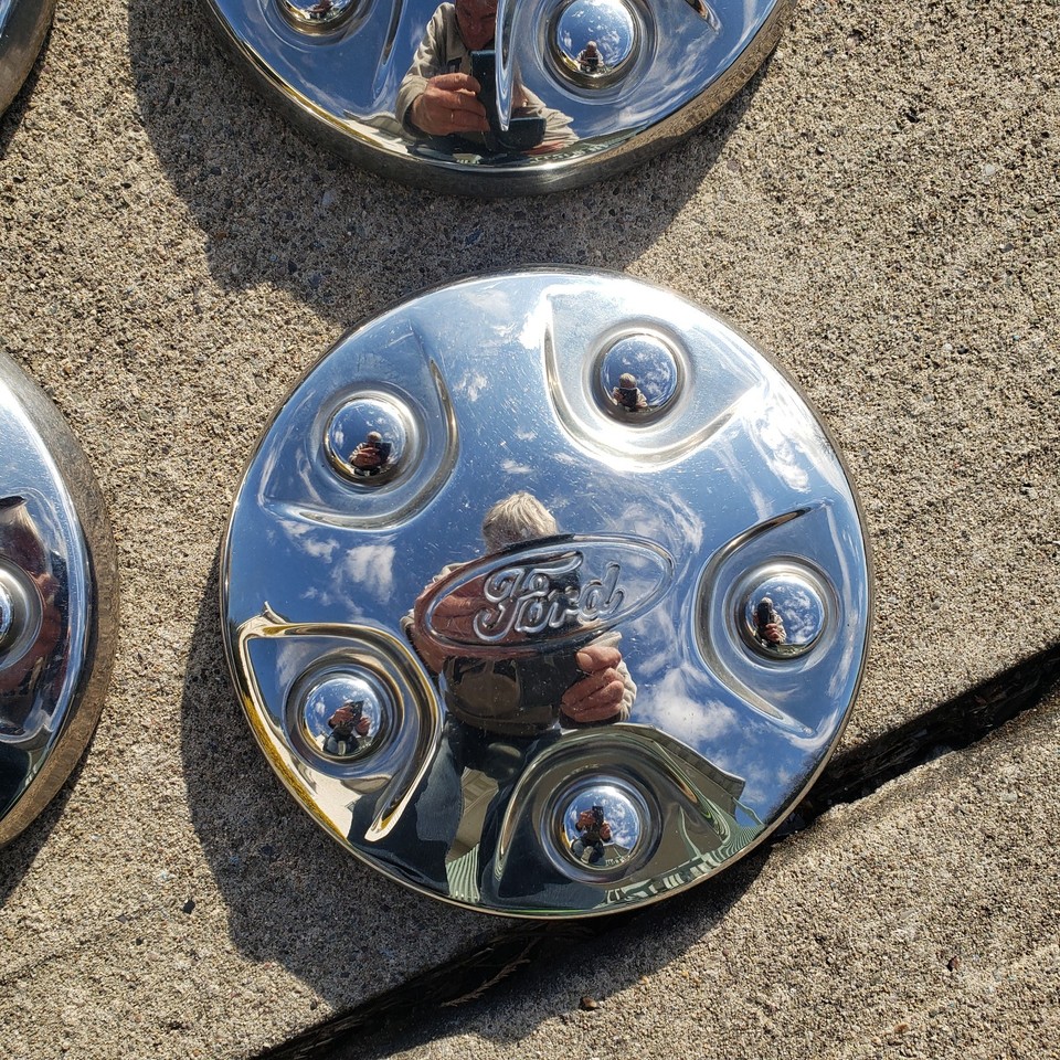 Set 4 Ford Crown Vic Taurus Explorer Wheel Center Caps Police P71 2011 ...