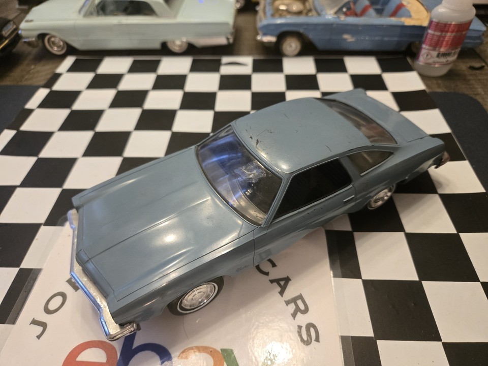 BUILT MODEL CAR JOHAN OLDSMOBILE PROMO OLDER BUILT PIECE NEEDS RESTORED ...