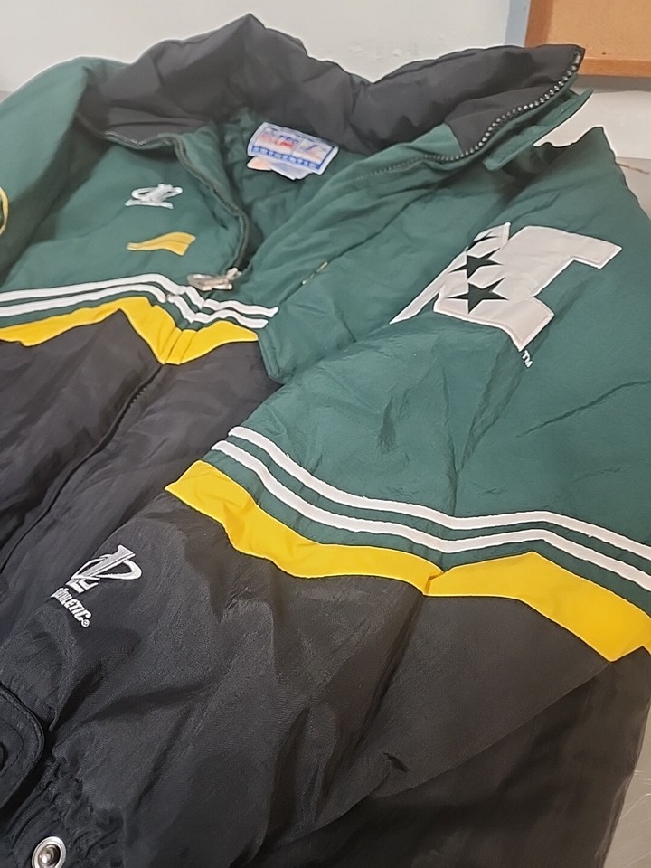Green Bay Packers NFL Vintage 90's Logo Athletic Pro Line Light Zip ...