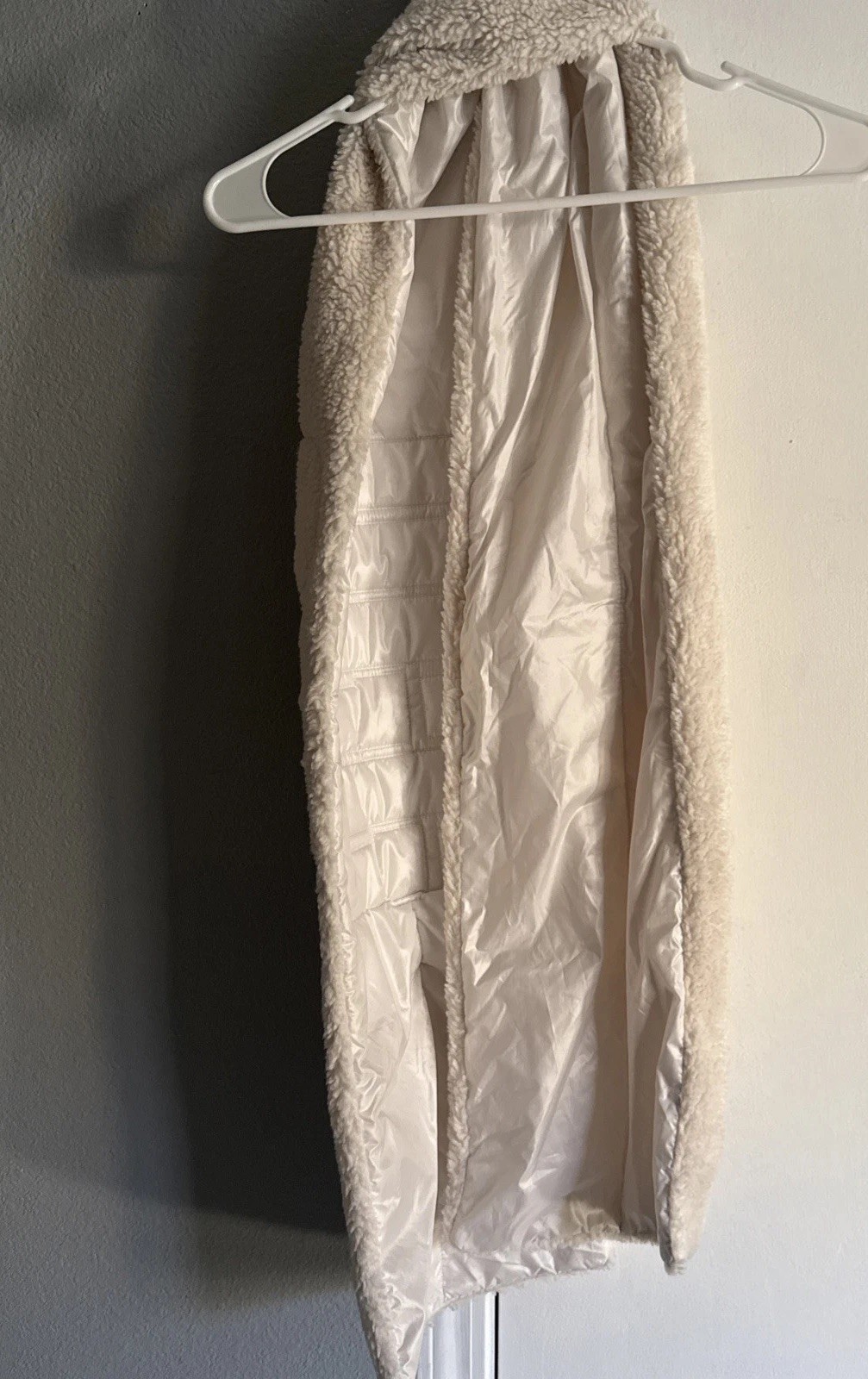 UGG Women's NWT Sherpa Puffer Oversized Comfy Scarf Ivory Cream One ...