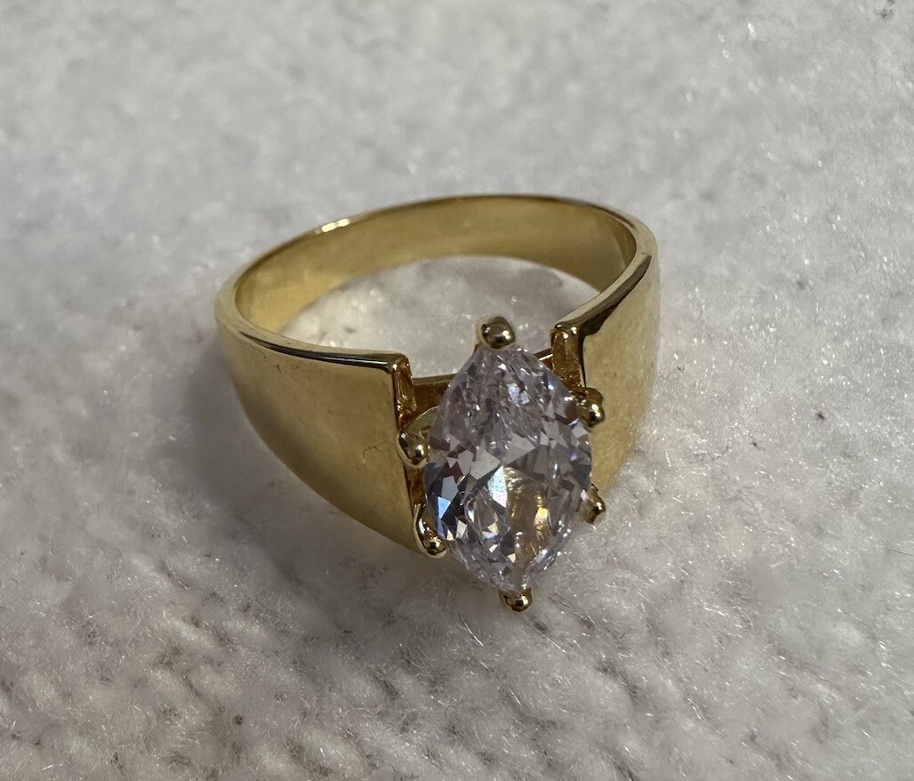 SETA Vintage Gold Tone Modernist Ring Marquis Cut Cle… - Gem