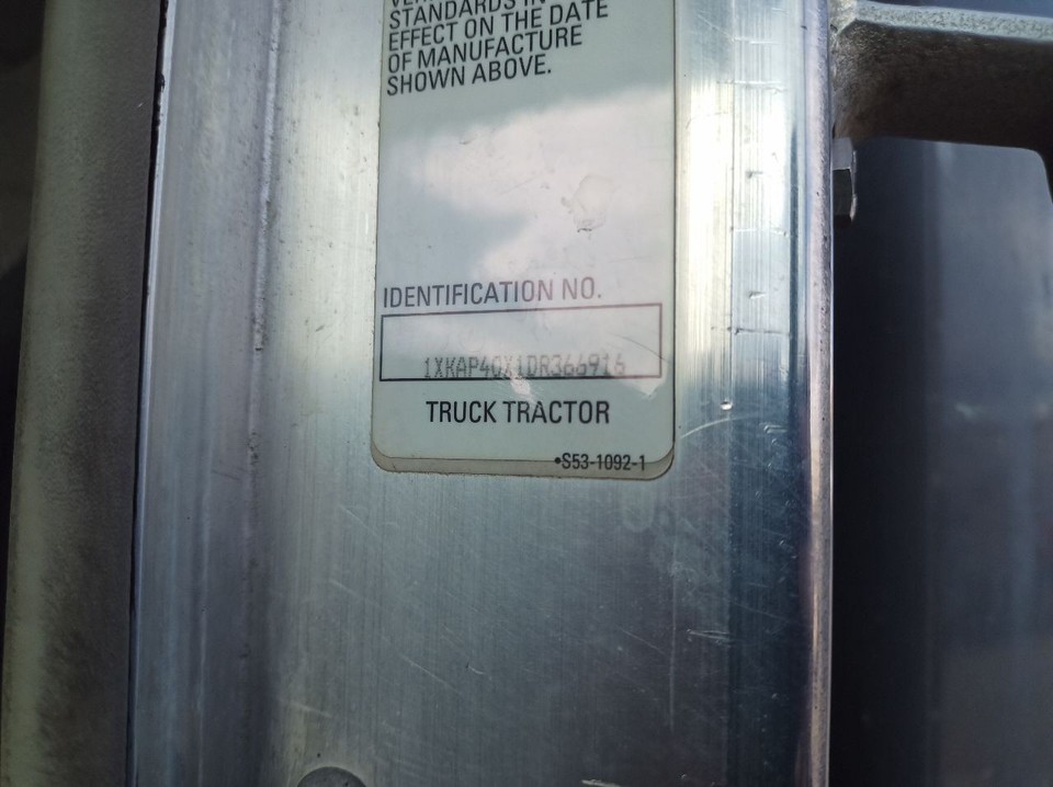 P614062 Kenworth T660 Air Cleaner Filter Housing Assembly (11898476 | eBay