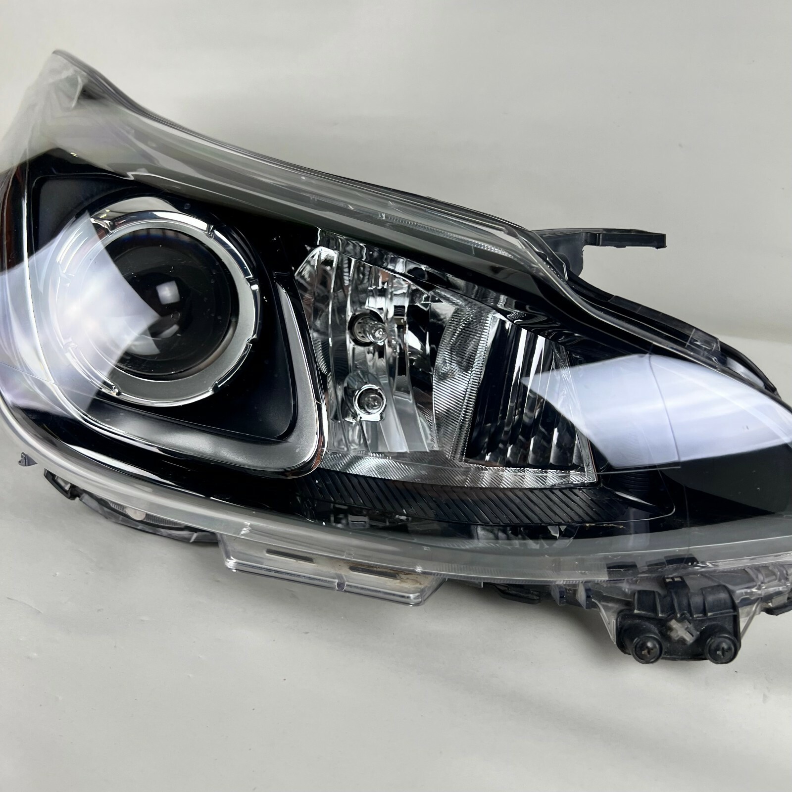 OEM GM 2019 2020 2021 Chevy Spark Right RH Halogen Projector Headlight ...