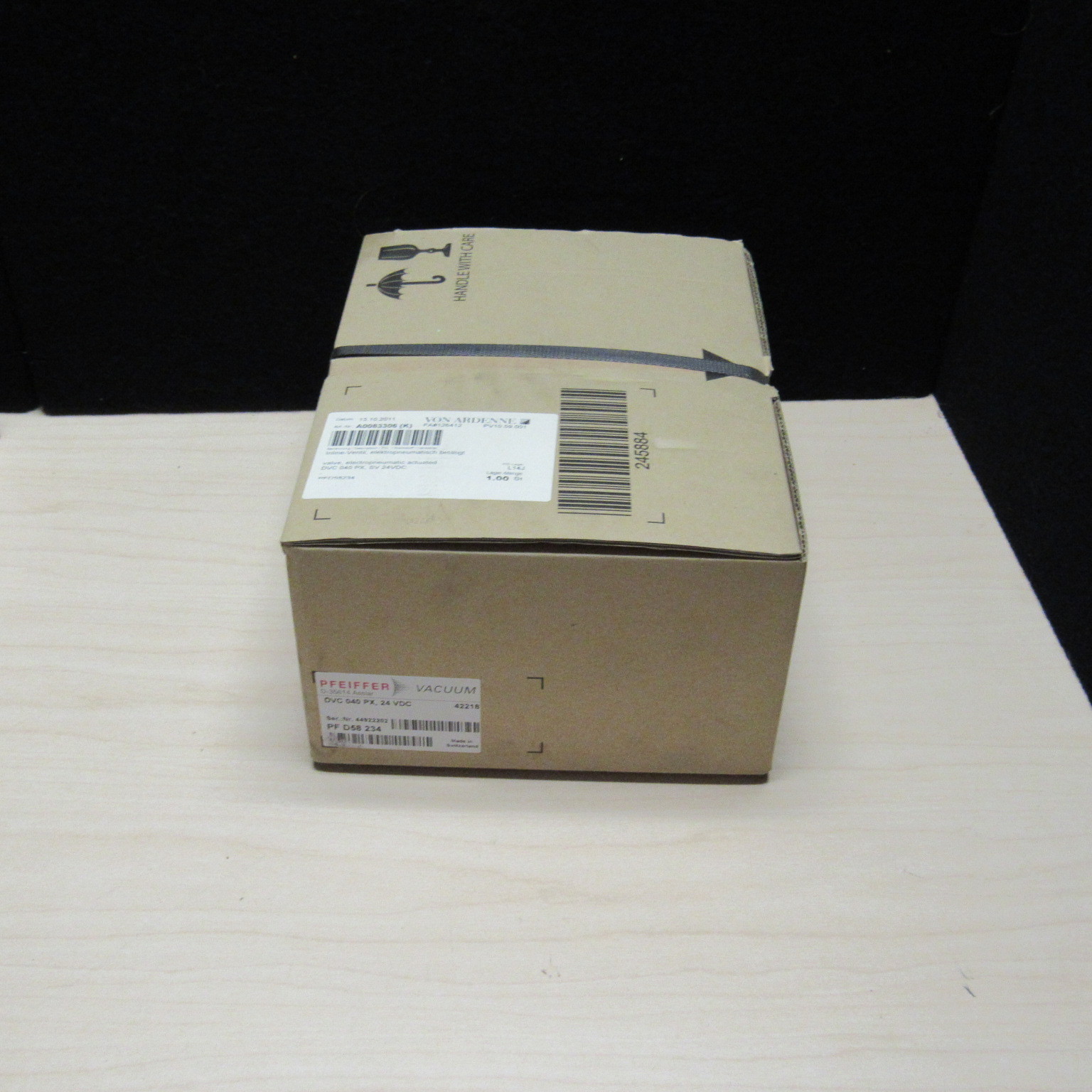 Купить Вакуумные PFEIFFER DVC 040 PX /pf D58 234 DN40 ISO KF 24V ...