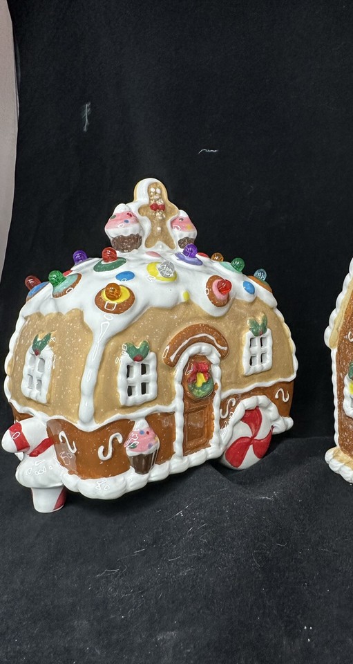 RAZ Imports Table top gingerbread house Lightened Camper Ceramic 9” | eBay