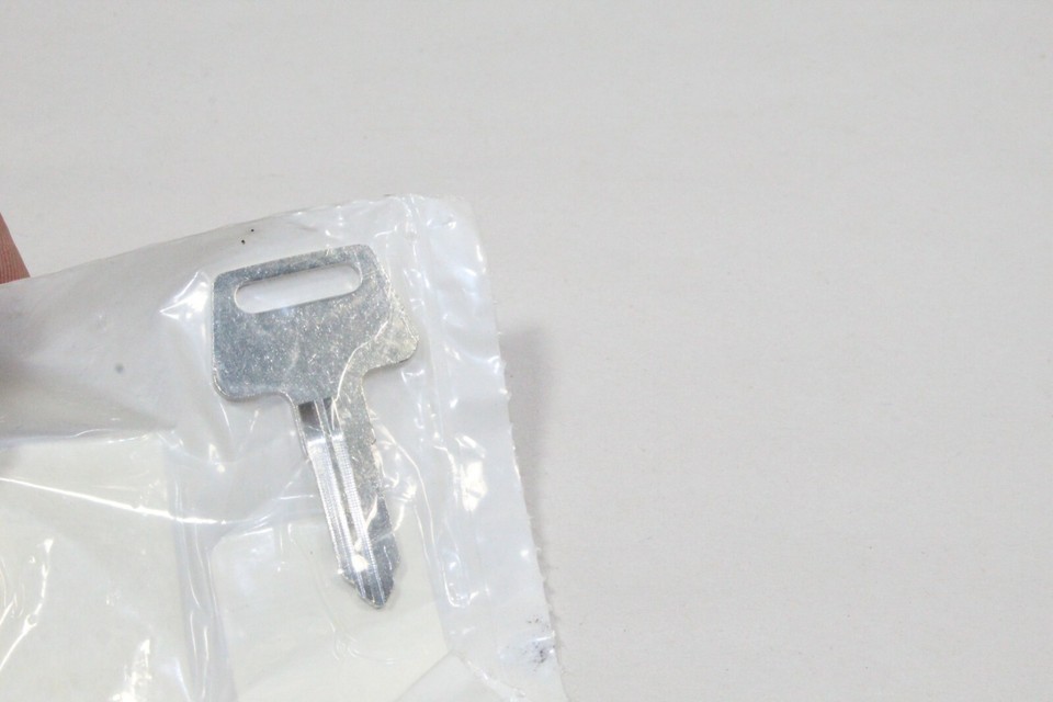 Nos Oem Arctic Cat UTV Blank Ignition Key CY-B, 0430-110 | eBay