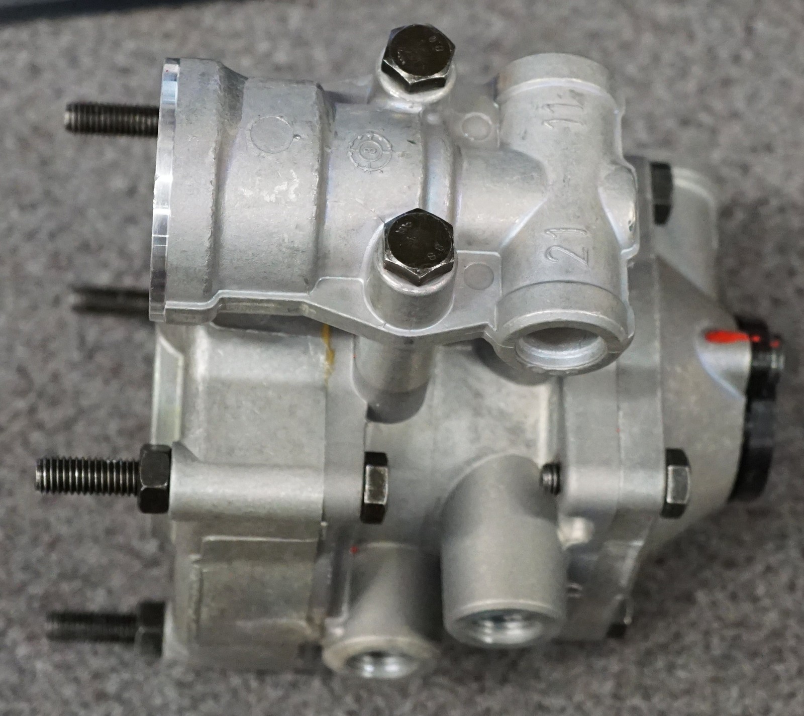 WABCO TRAILER BRAKE CONTROL AIR RELAY MULTI-PORT VALVE 9730025210 ...