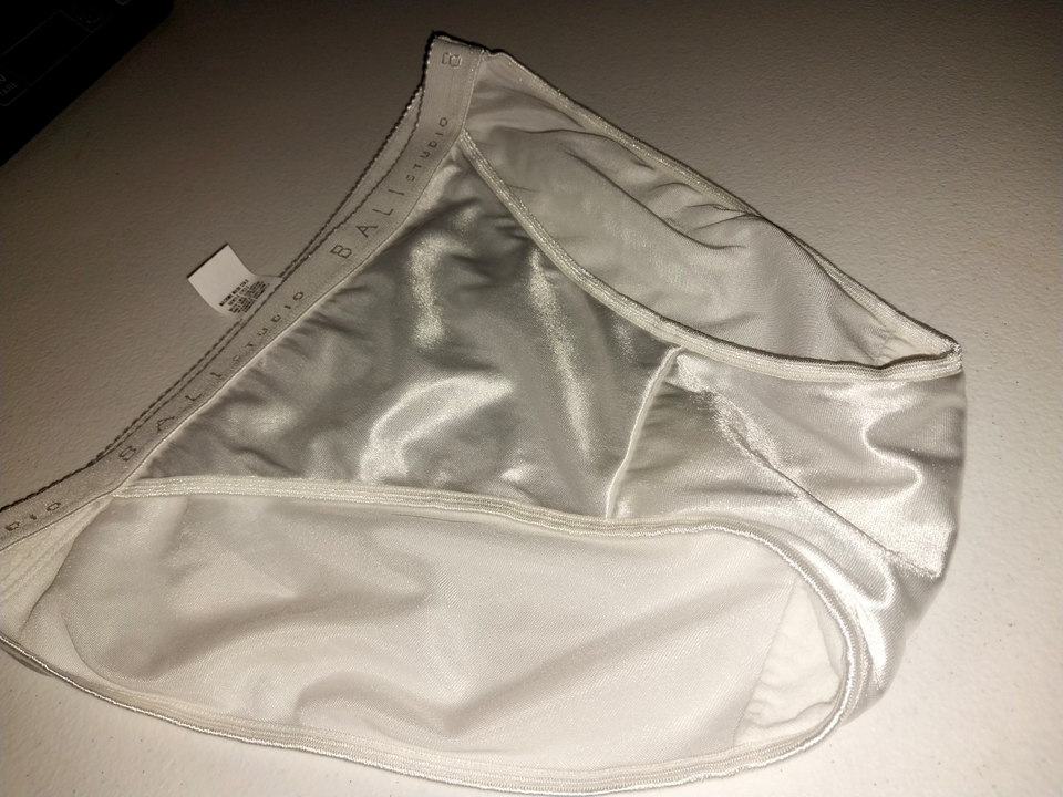 VTG satin skins string bikini BALI STUDIO PANTIES SHINY NEW S SNOW ...
