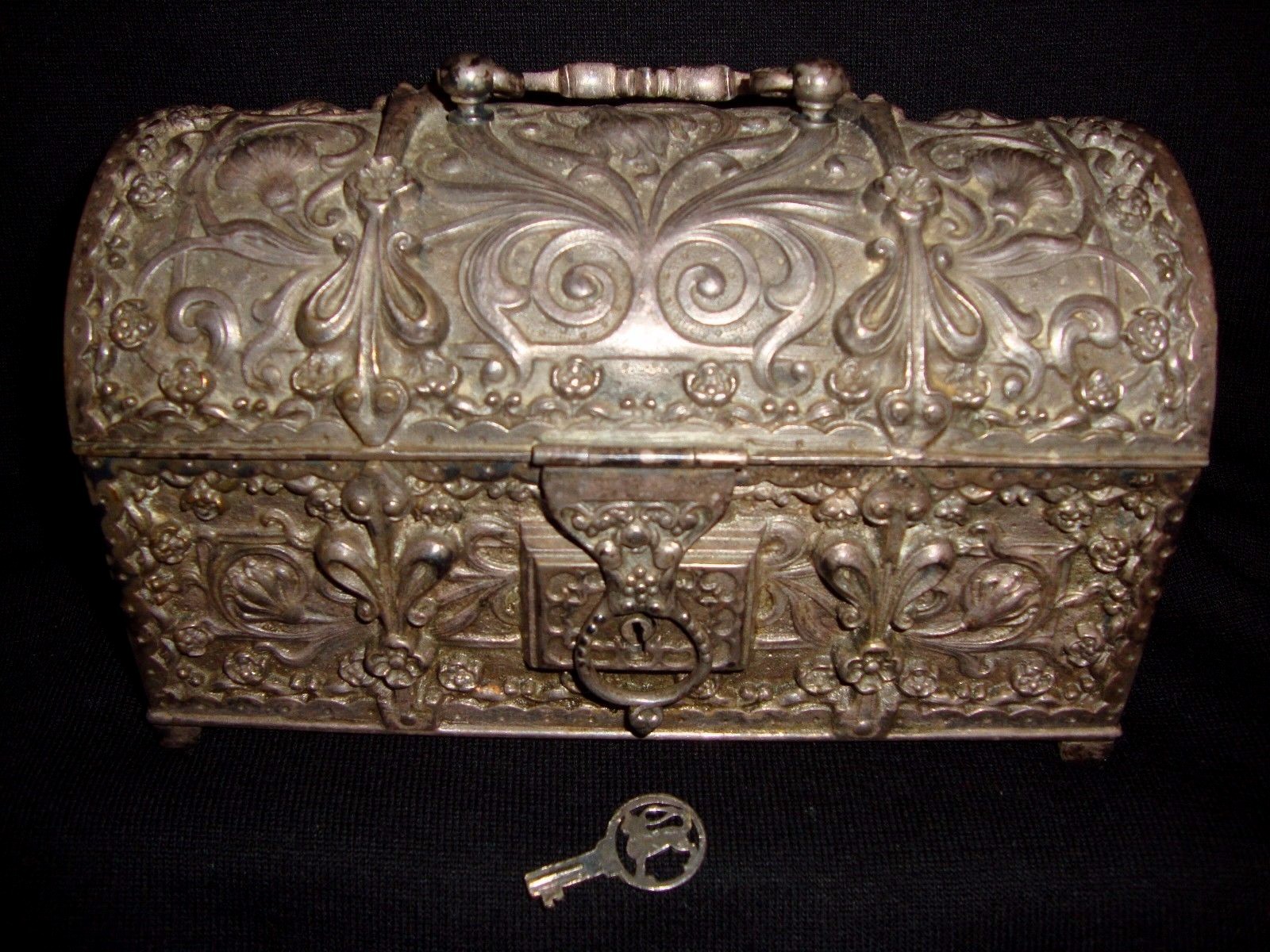 Vtq Heavy French Floral Silver Plate Handle Trunk Treasure Chest ...