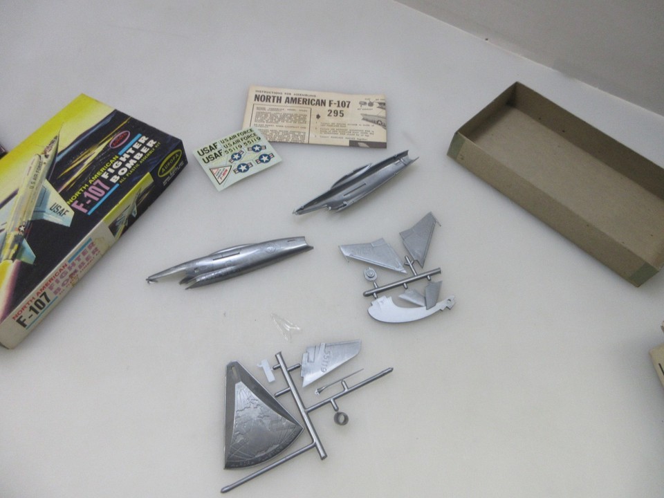 Aurora F-107 Fighter Bomber Vintage Model kit 1/88 scale 1958 295-50 | eBay