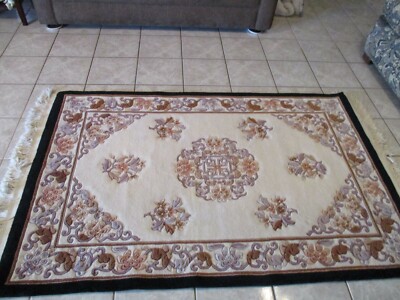 Modern 20th Century Chinese Tientsin Rug 4' x 6'10" Loomed Wool & Art ...