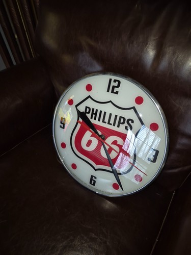 Vintage PAM PHILLIPS 66 GAS STATION WALL CLOCK..DATED 1973....PHILLIPS ...