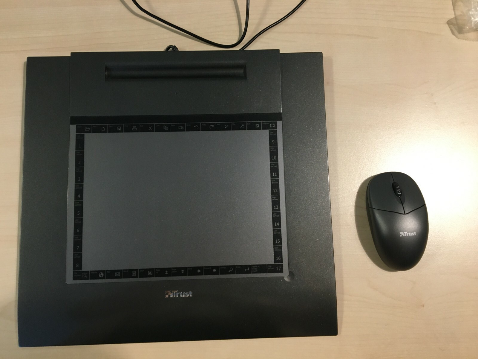 Trust Grafiktablet TB-6300 Slimline Design Tablet inkl. Maus mit Stift ...