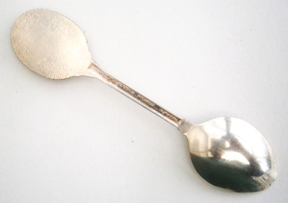 SV813) Vintage Warwick castle Souvenir collectors spoon | eBay