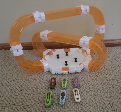HexBug Tunnel Battle Arena With 6 Battery Vibrating Robot HexBugs | eBay