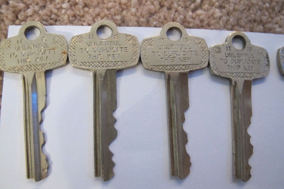 Vintage Key Lot 28 Brass Keys American Lock & Key, Best & Plain | eBay