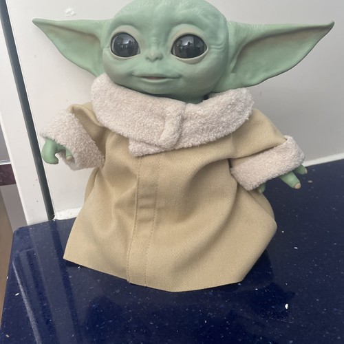 Hasbro STARWARS /Mandalorian FIGURINE The child (MINI YODA) ANIMATRONIC ...