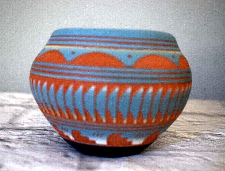 Native America Indian Navajo Small Pottery Vase Tanya & Garrett Bennett ...