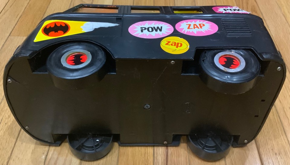 Vintage 1975 Mego Batman Mobile Bat Lab Van Volkswagen Bus Incomplete ...