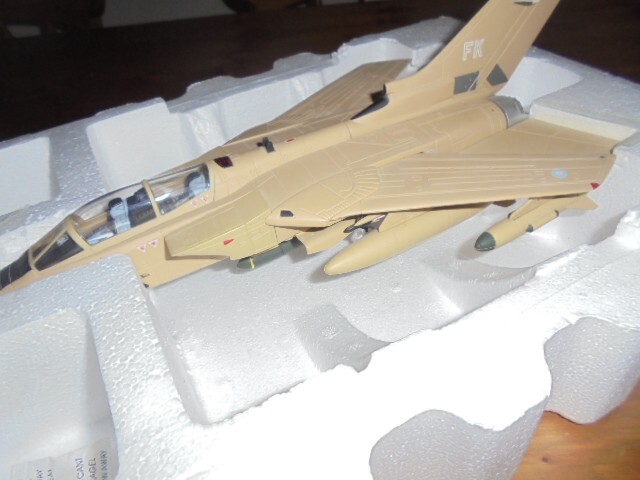 FRANKLIN MINT ARMOUR B11B272 98066 TORNADO GR.1 RAF "HELEN" DESERT ...