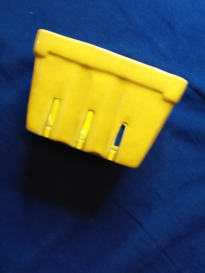 YELLOW CERAMIC BERRY BASKET 4 1/8" 012226A | eBay