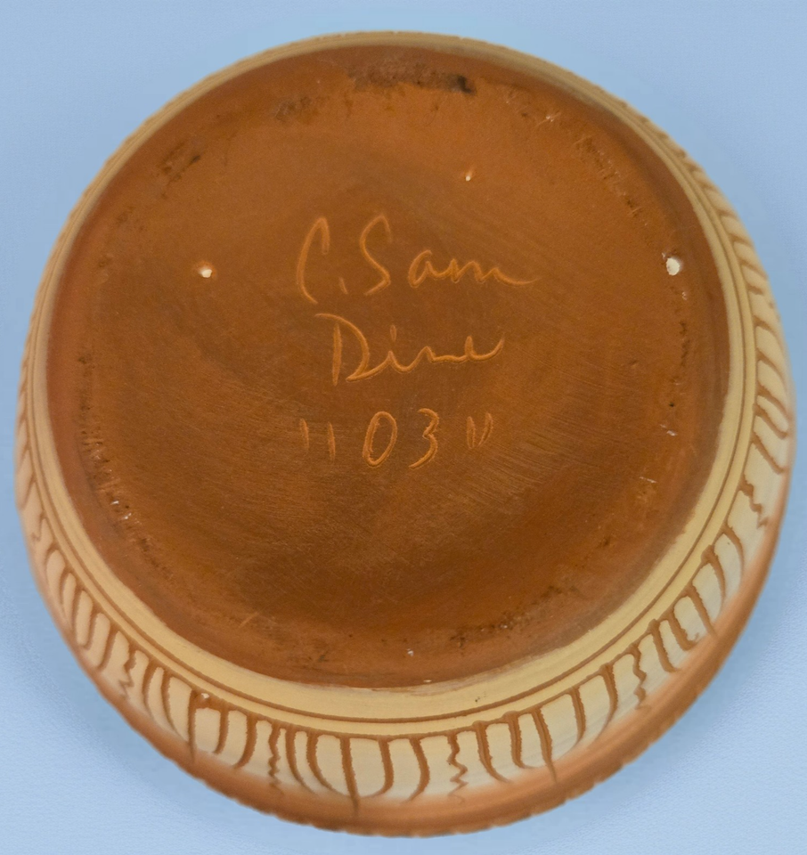 Native American Navajo Etched Pottery Vase Signed C. Sam Dine 4.25 x 13 ...