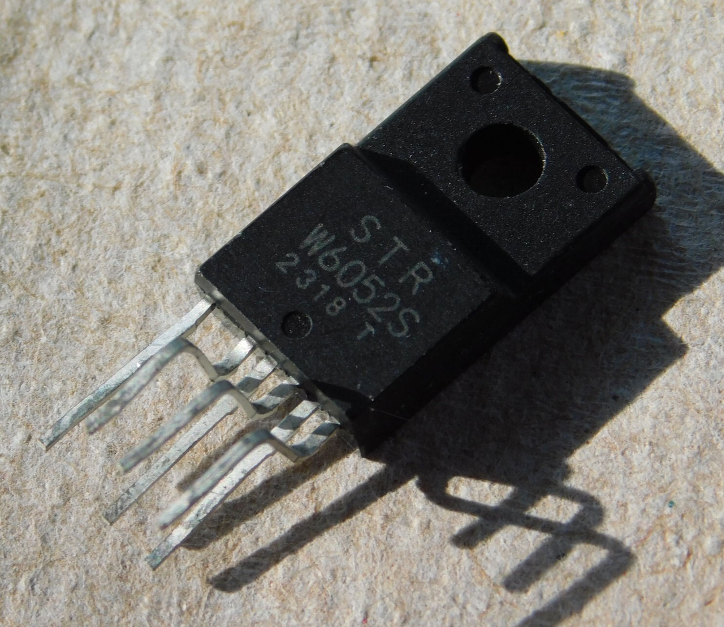 2 Pcs Original Sanken STRW6052 STRW6052S STR-W6052S W6052S ICs Fast USA ...